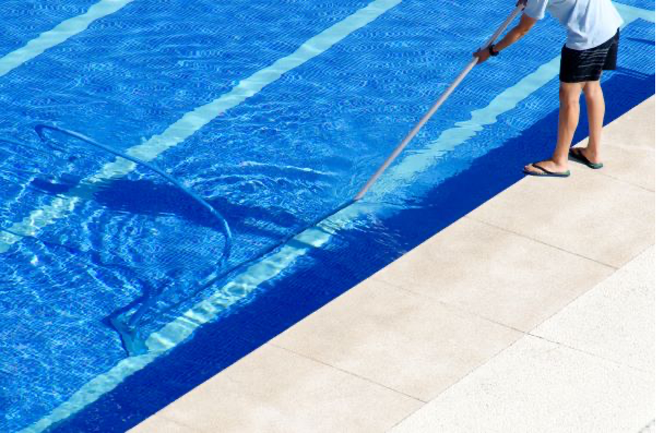 5 Proven Tips for Keeping Your Pool Debris-Free - At Home in the Future